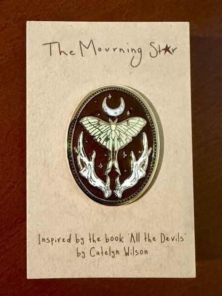 The Mourning Star Pin Badges – The Well-read Naturalist